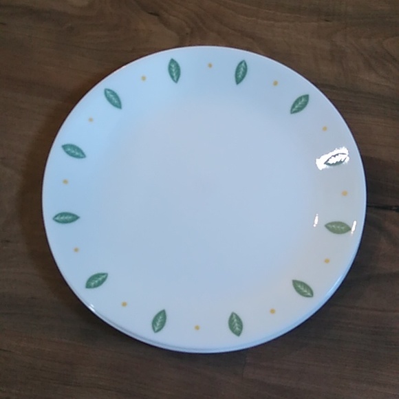 Corelle | Dining | Corelle City Gardens Dinner Plates Set Of 4 Green ...